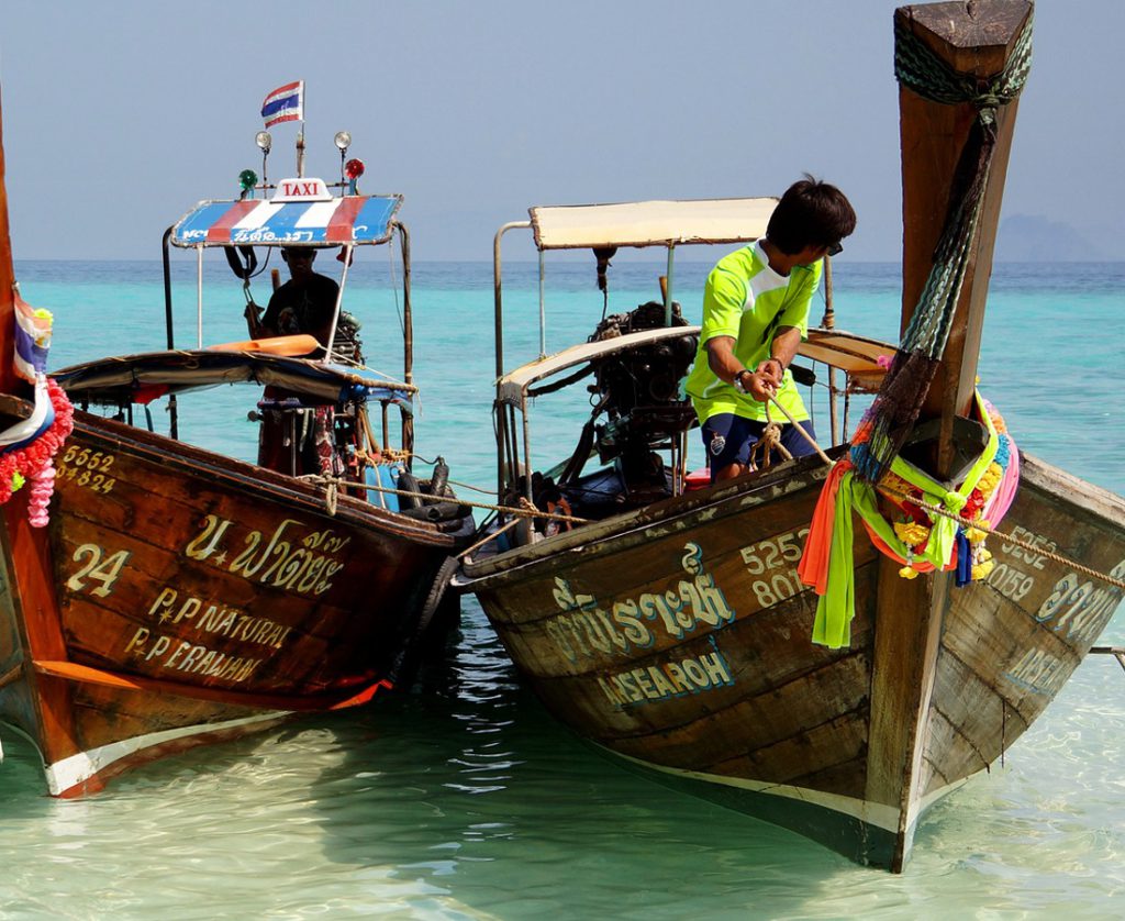 TOP 5 MUST-DO’S FOR YOUR NIGHT TIME PHUKET LIST! - Pelikin